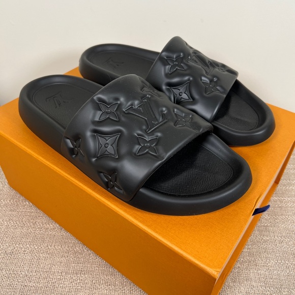 Louis Vuitton | Shoes | Lv Louis Vuitton Black Waterfront Mule Men ...